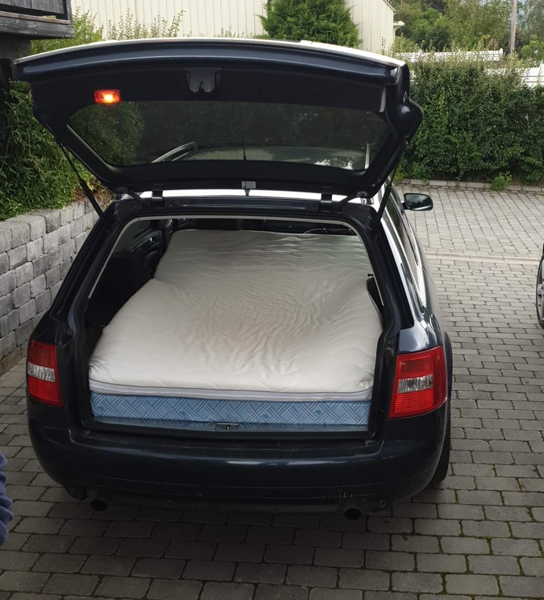 sleeping in the car ? - Road Trips - Audi Owners Club (UK)